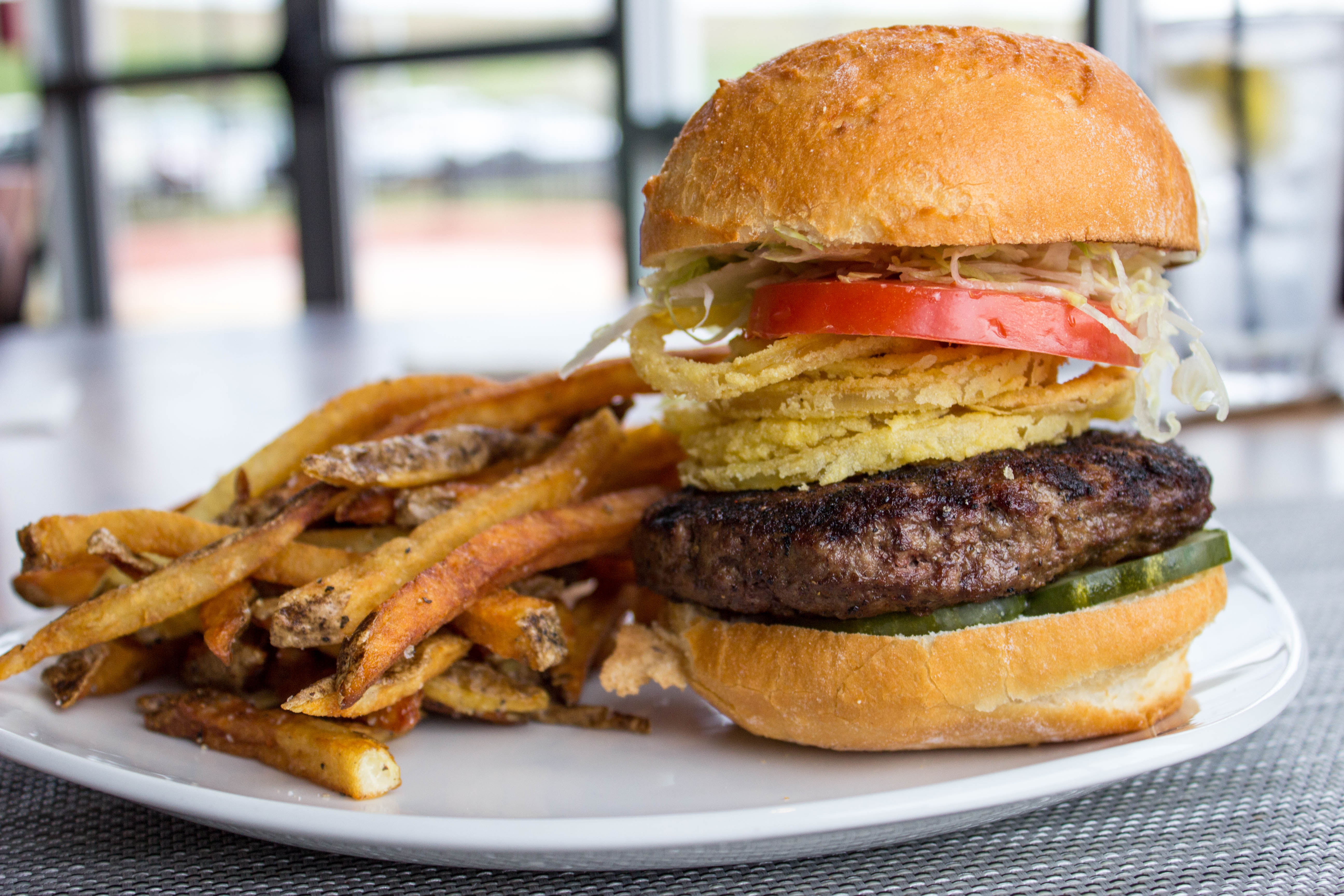 Maxx Burger 3 – Annie Trimber